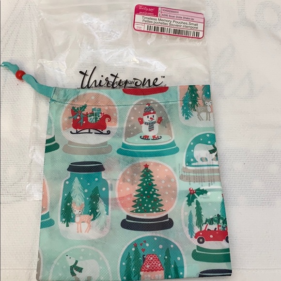 thirty-one | Holiday | 33 Thirty One Timeless Memory Pouches Sm Snow ...